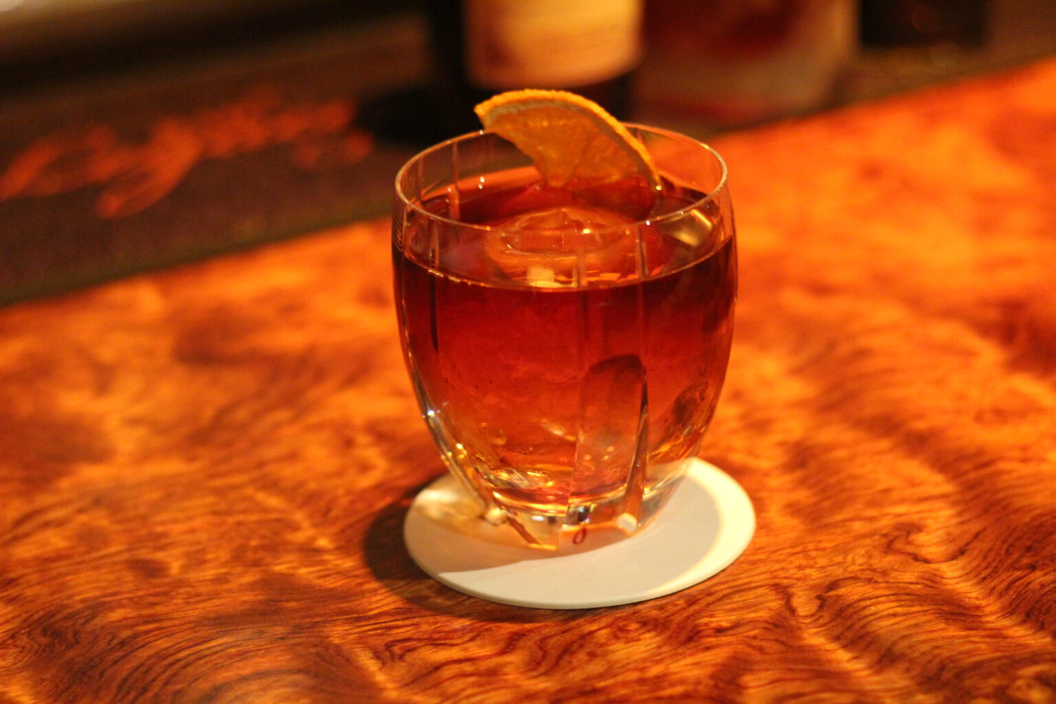 海外からのお客様も多くいらっしゃっるBAR Legacy。